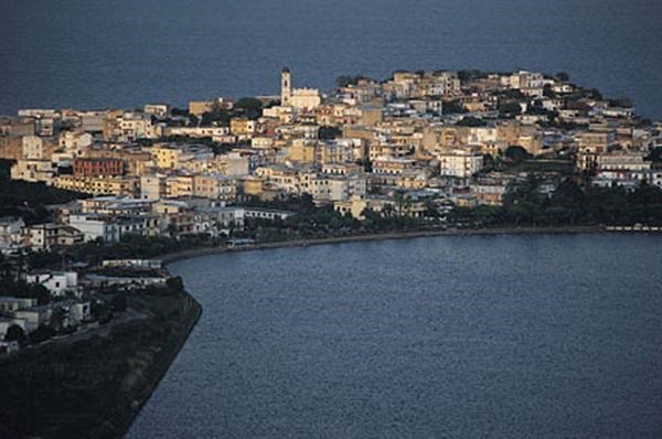 Bacoli Dintorni di Napoli Campania - Italy traveller Guide