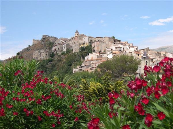 Scalea Cosenza e Crotone Calabria - Italy traveller Guide